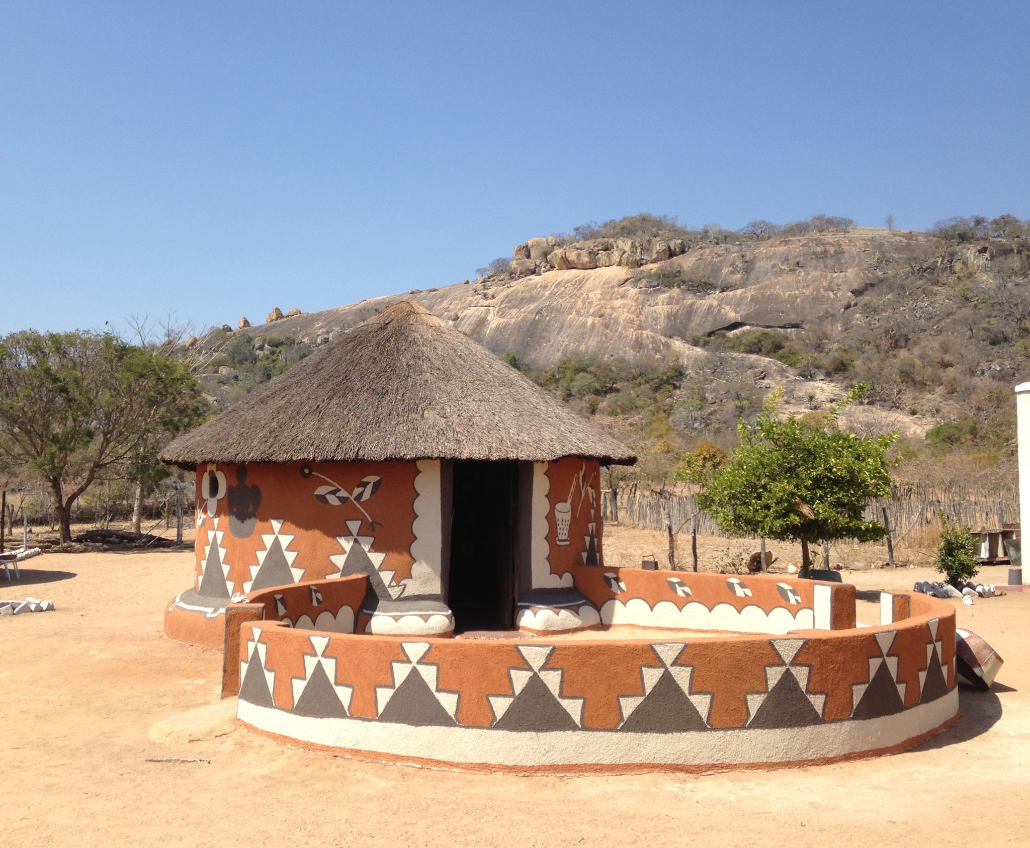 My Beautiful Home: Matopos Huts - NZiRA.